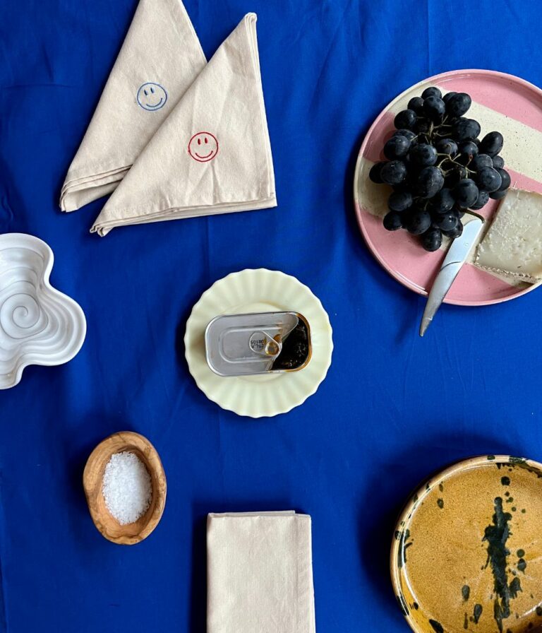 Servetter med smiley-broderier